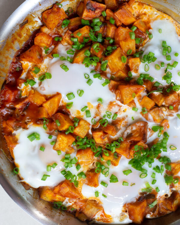 The Blurry Lime | SPICY SWEET POTATO HASH WITH BAKED EGGS